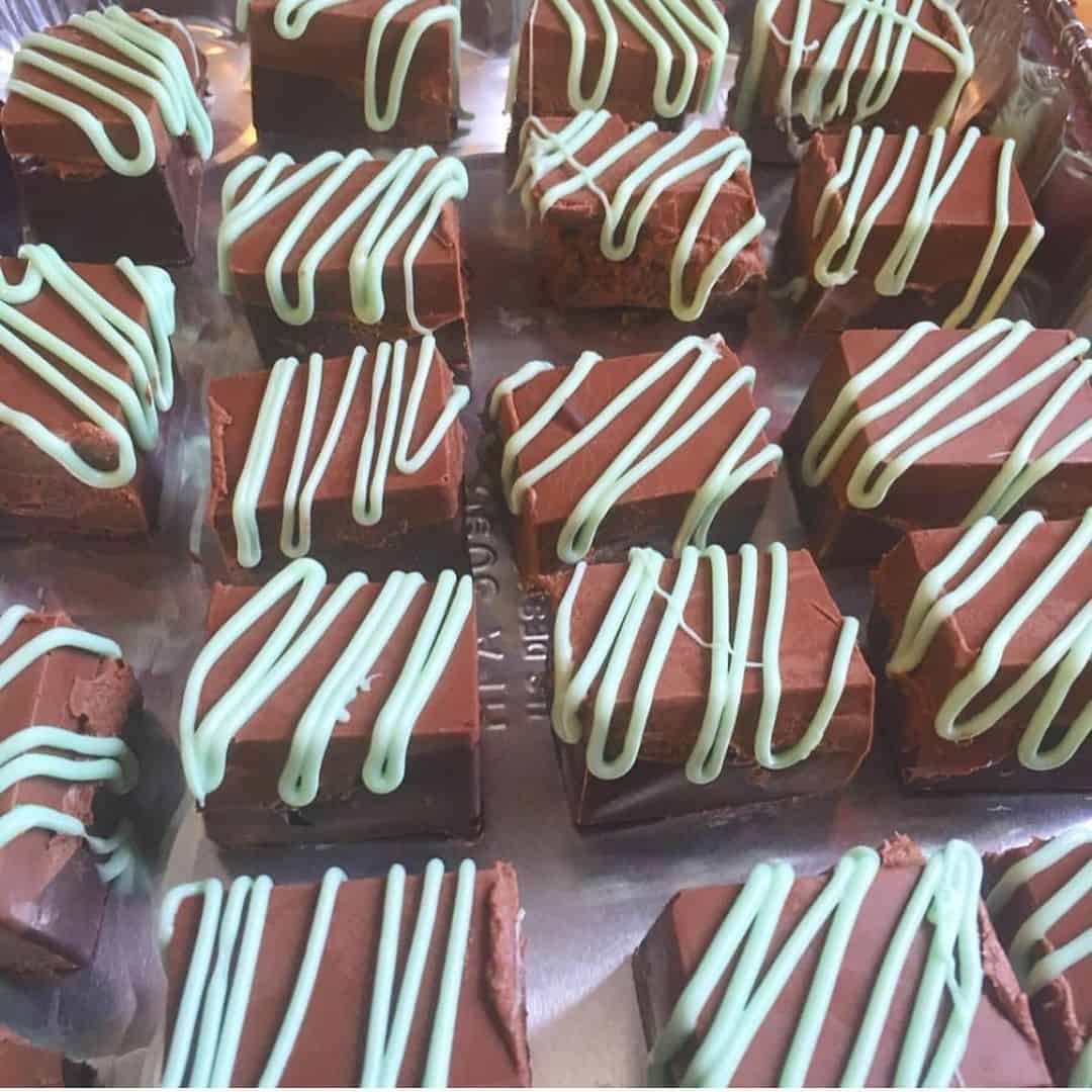 Mint Chocolate Truffle Bars - FlyPeachPie