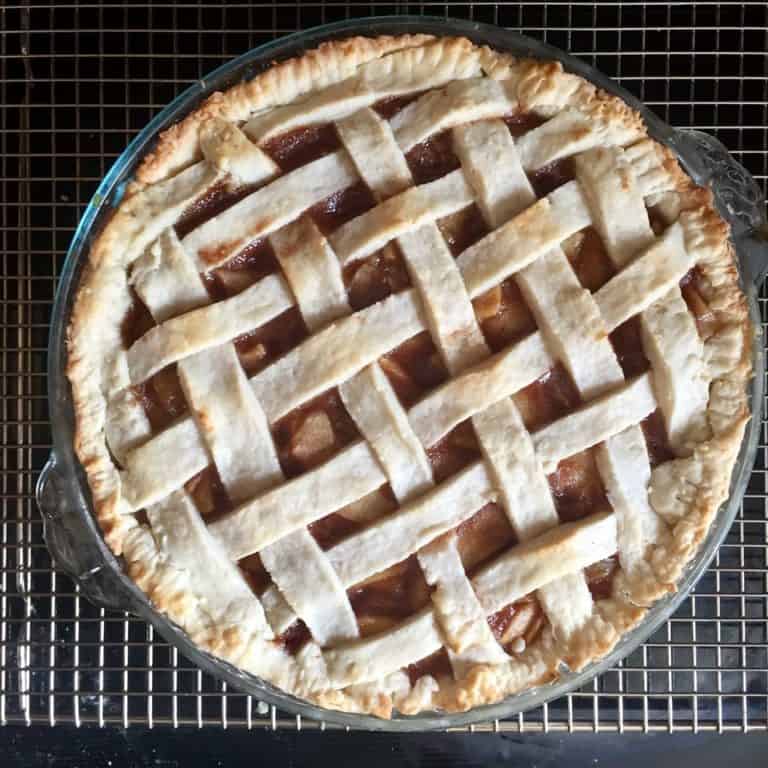 Apple Pie - FlyPeachPie