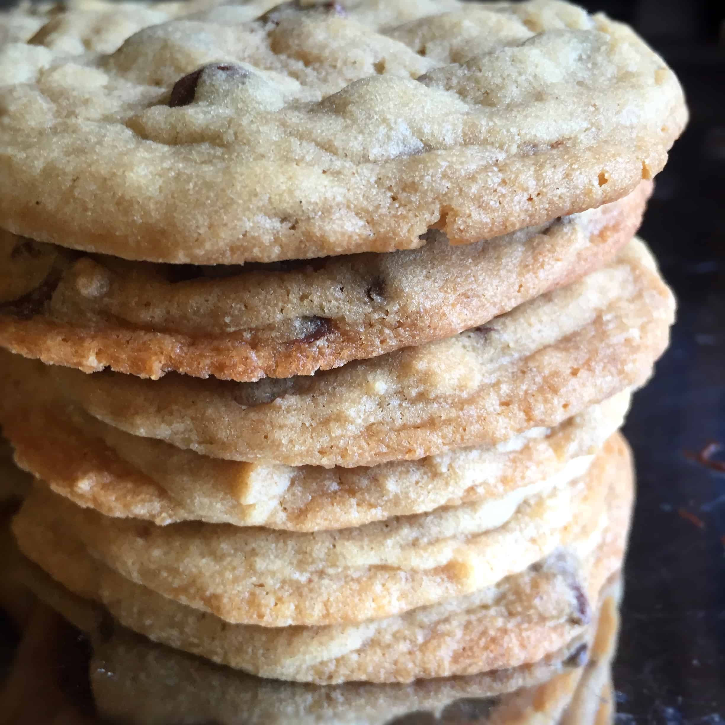 Peanut Butter Chocolate Chip Cookies - FlyPeachPie