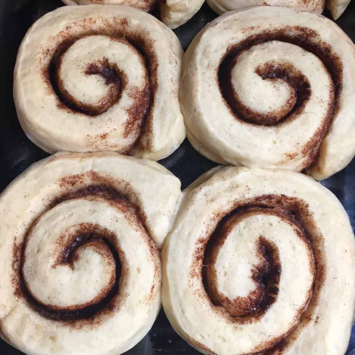 Lower Carb Cinnamon Rolls - FlyPeachPie