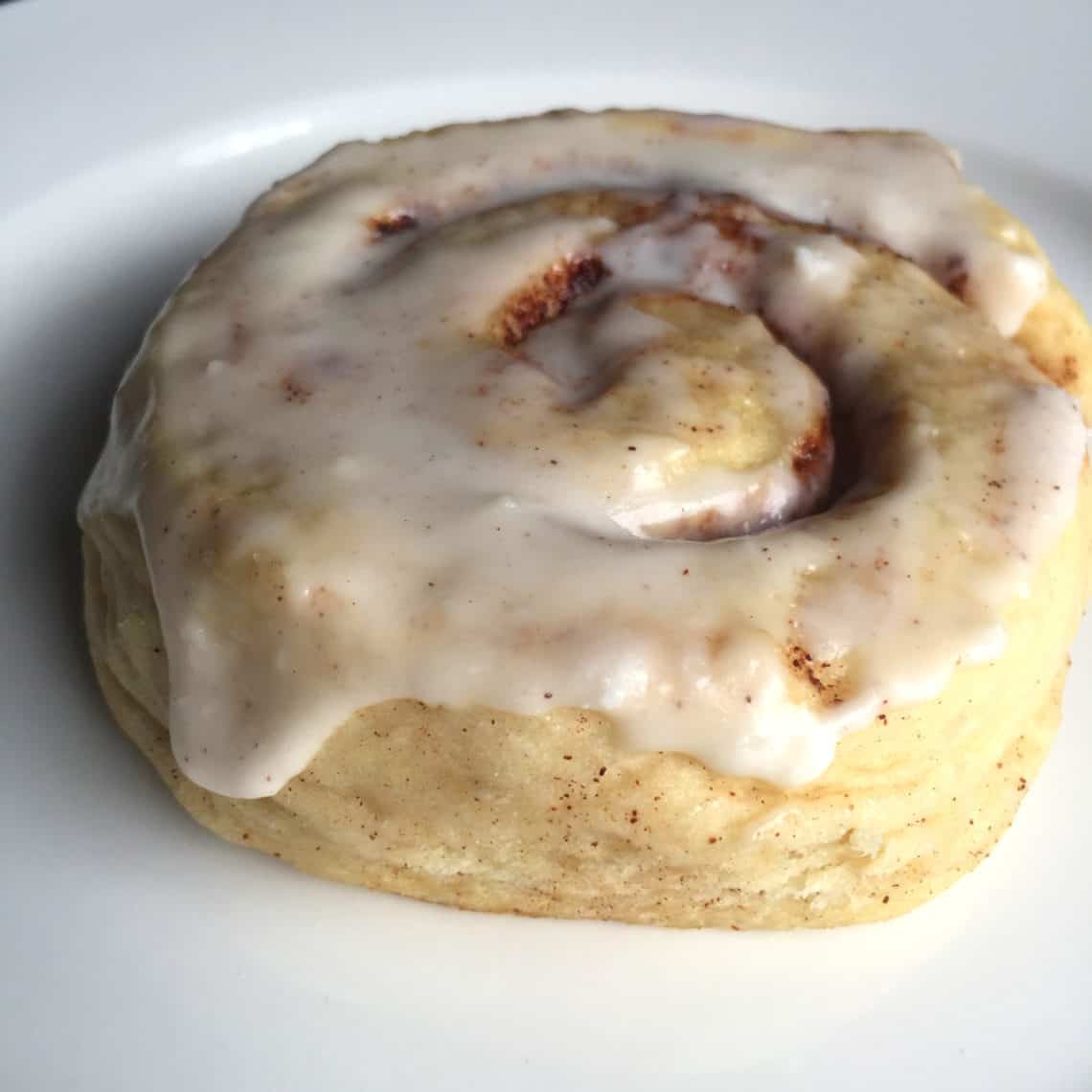Lower Carb Cinnamon Rolls - FlyPeachPie