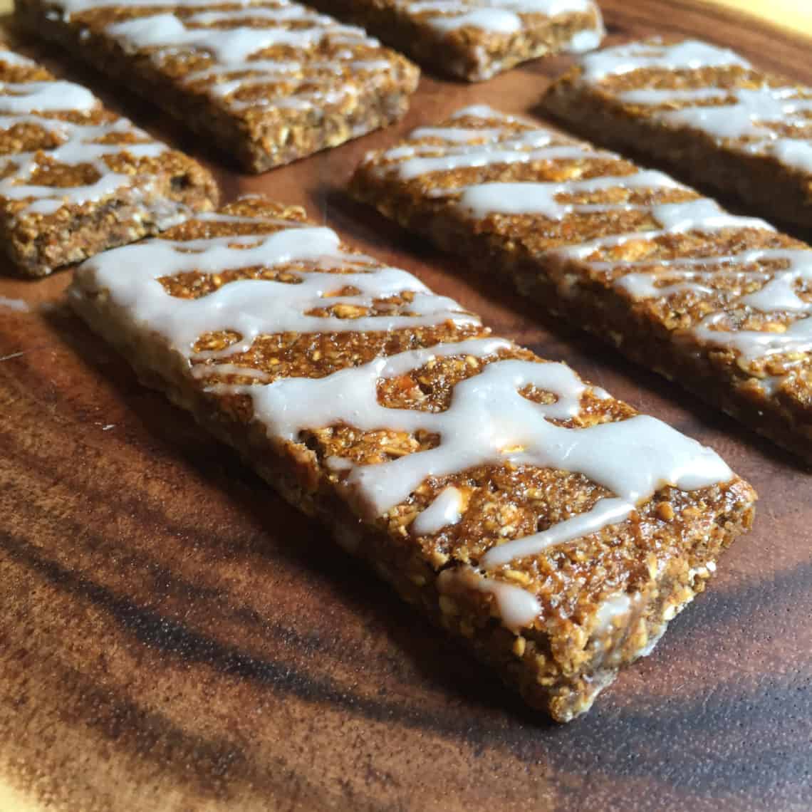 Copycat Clif Kid Z Iced Oatmeal Cookie Bars - FlyPeachPie