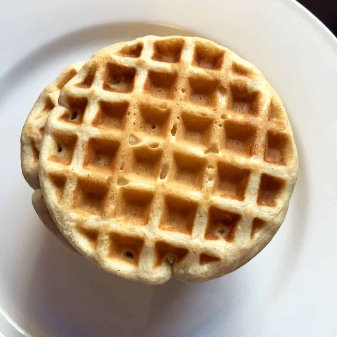 Browned Butter Waffles - FlyPeachPie