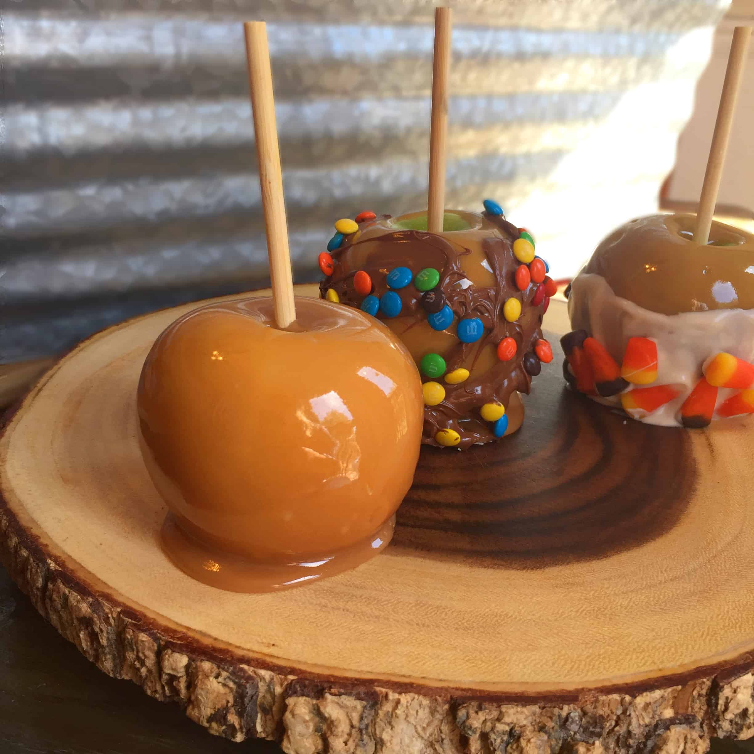 How To Make Caramel Apples - FlyPeachPie