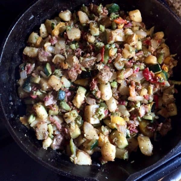 Breakfast Veggie Hash - FlyPeachPie