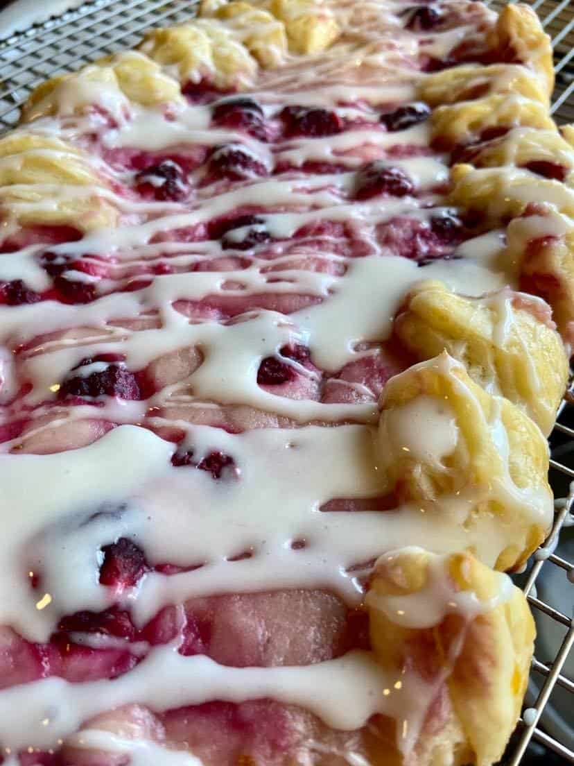 Raspberry Danish Pastry - FlyPeachPie