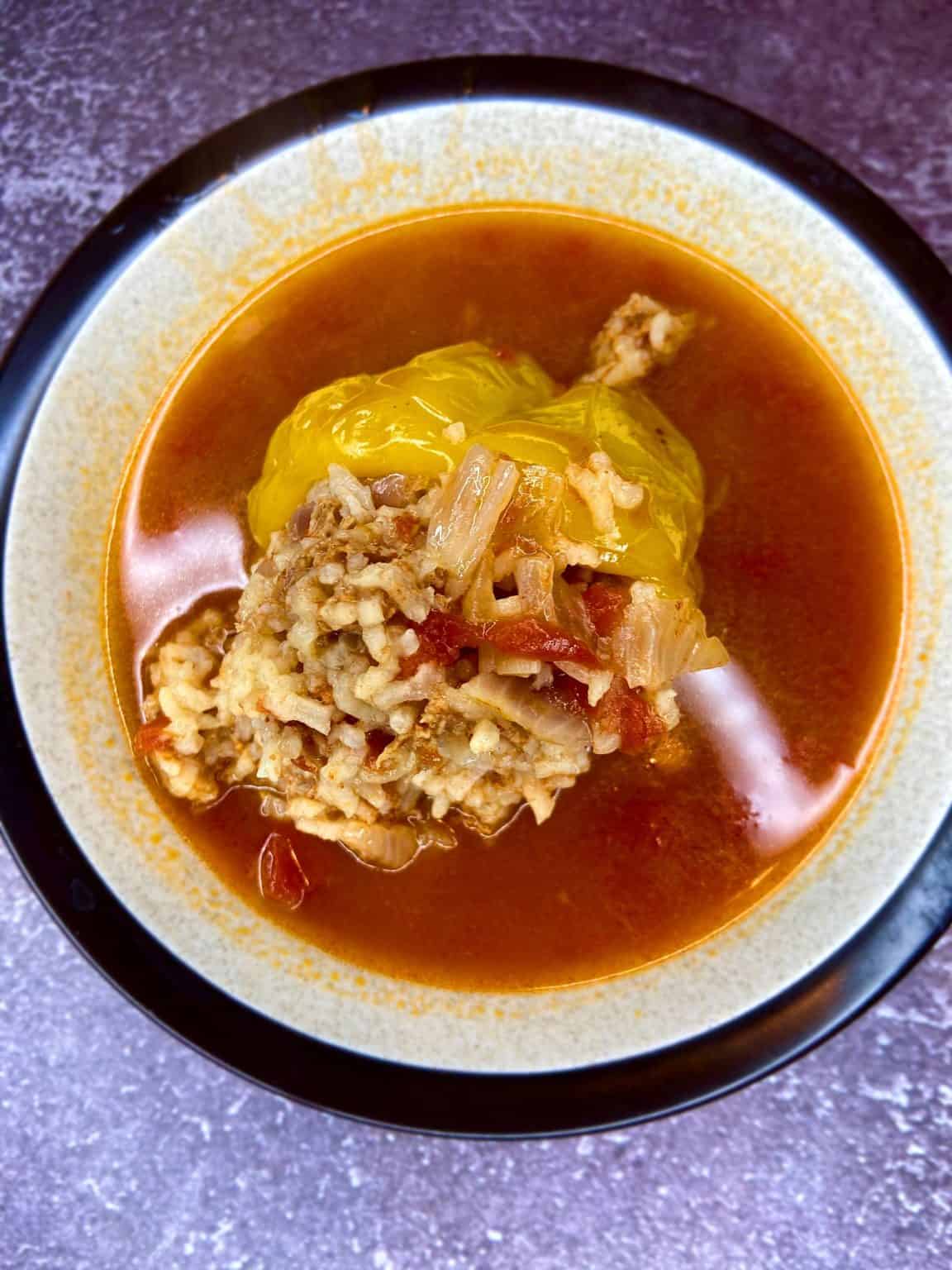 Instant Pot Paprika Stuffed Peppers - FlyPeachPie