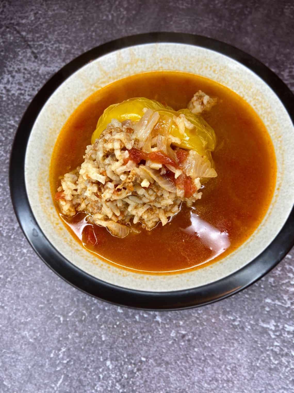 Instant Pot Paprika Stuffed Peppers - FlyPeachPie