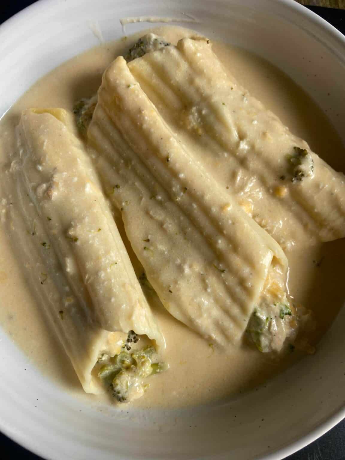 Cheesy Chicken Broccoli Stuffed Manicotti - FlyPeachPie