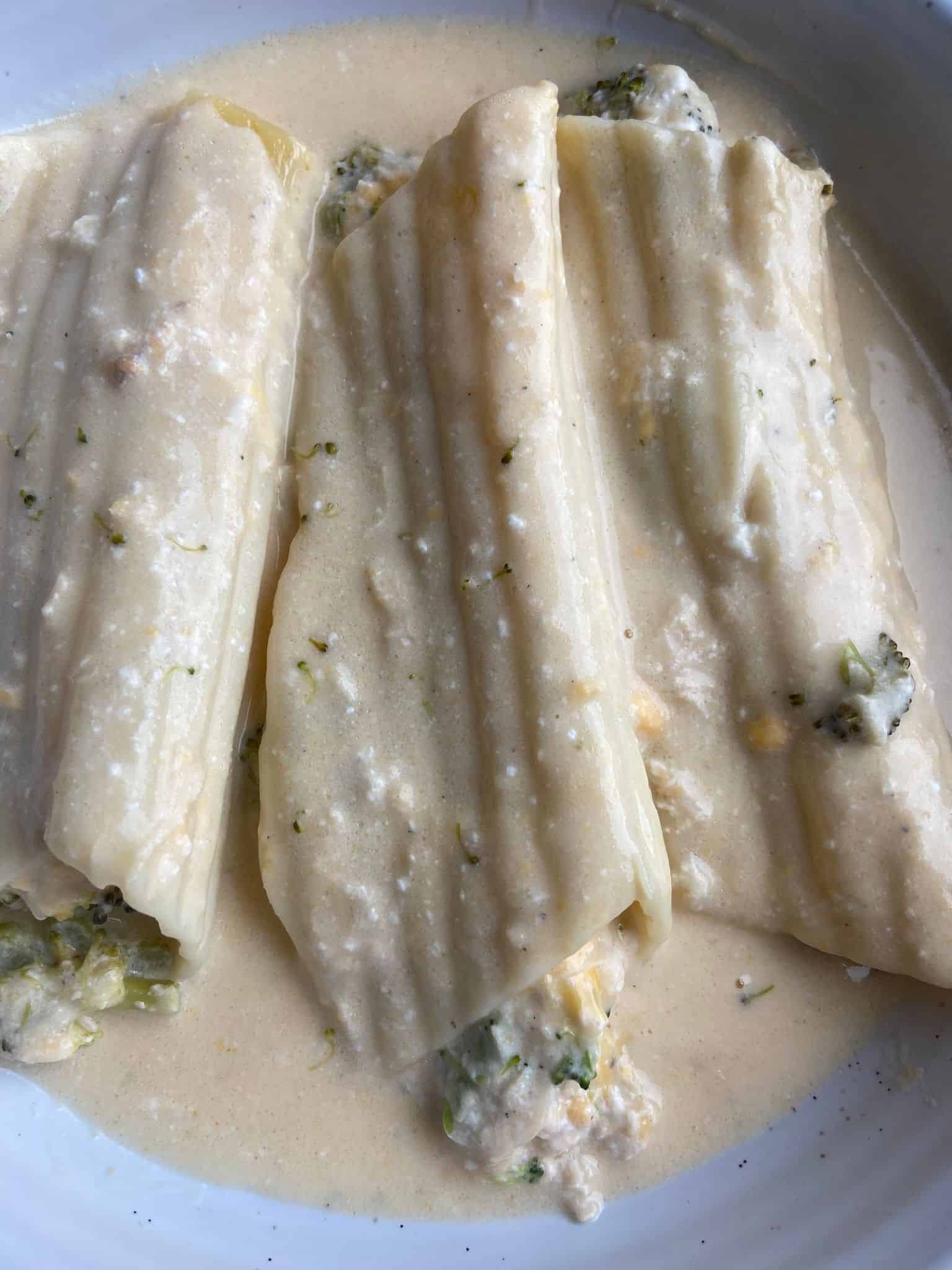 Cheesy Chicken Broccoli Stuffed Manicotti - FlyPeachPie