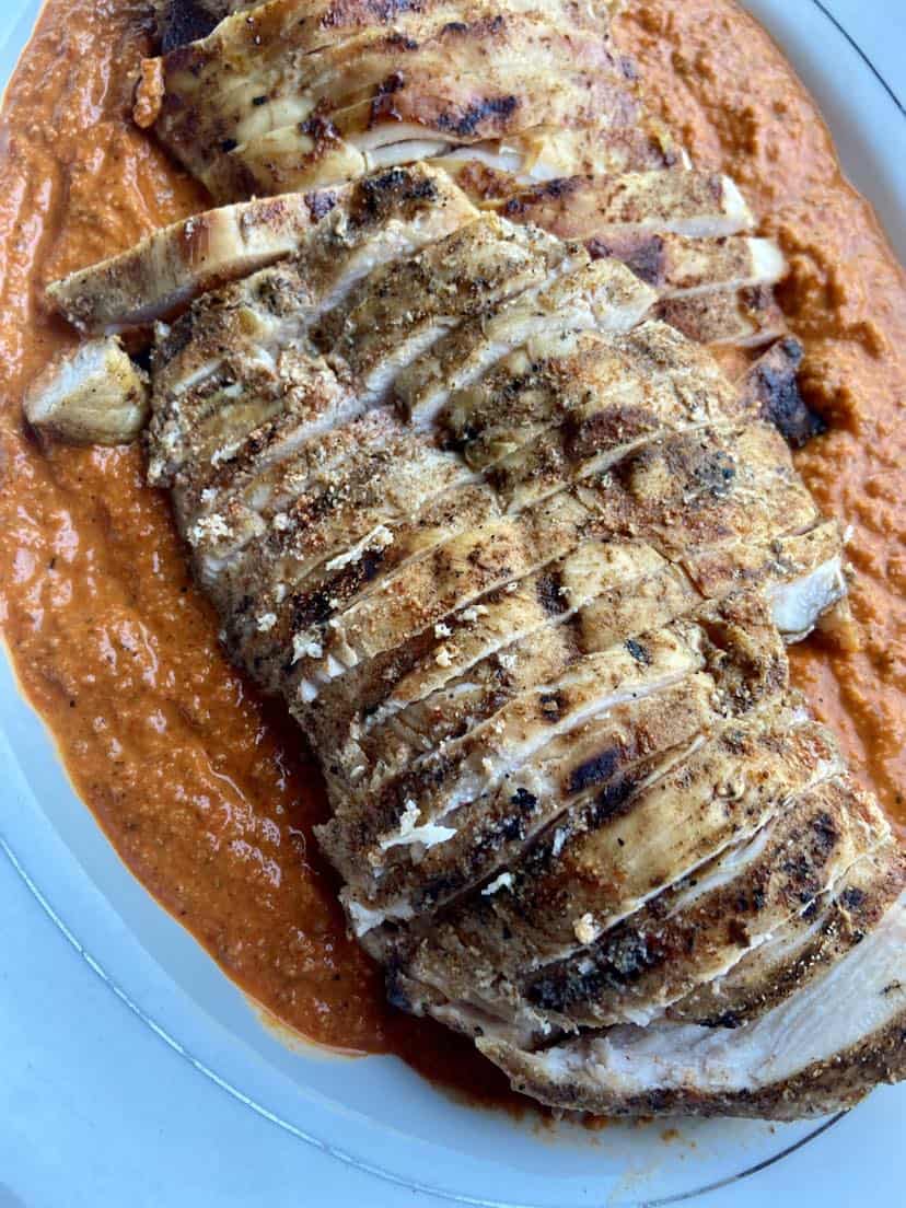 Grilled Chicken With Romesco Sauce - FlyPeachPie