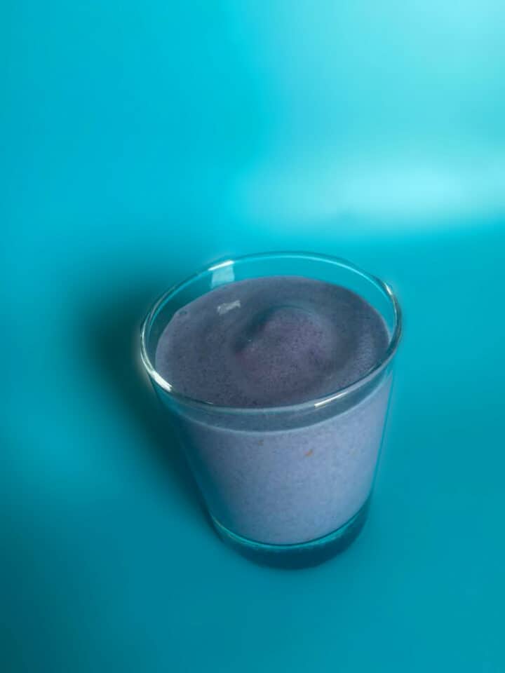 Electric Berry Lemonade Smoothie - FlyPeachPie