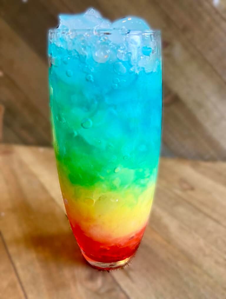 Rainbow Paradise Mocktail Recipe - FlyPeachPie