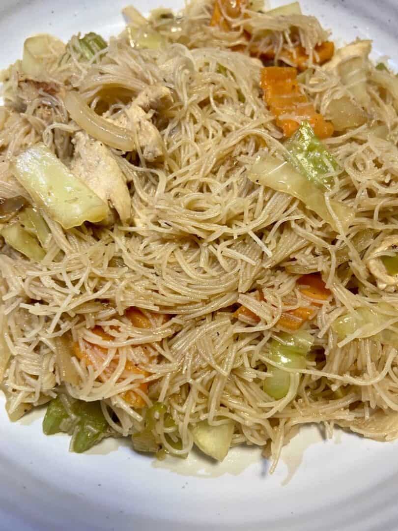 Easy Filipino Chicken Pancit Recipe (Pancit Bihon) - FlyPeachPie