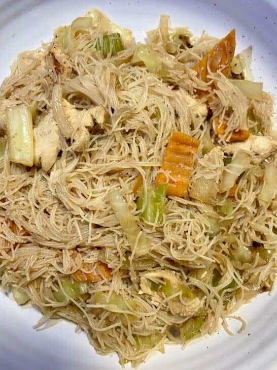 Easy Filipino Chicken Pancit Recipe (Pancit Bihon) - FlyPeachPie