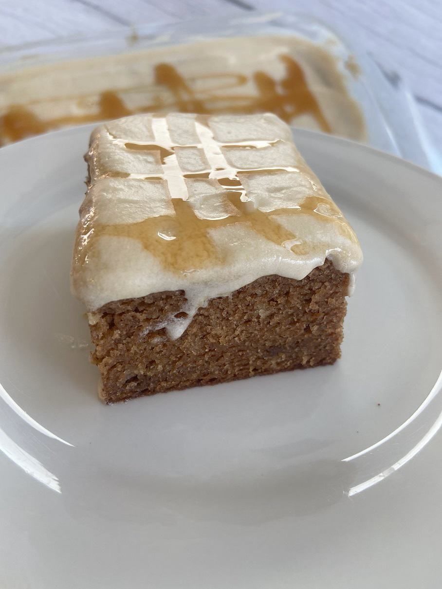 Easy Persimmon Spice Cake Recipe - FlyPeachPie
