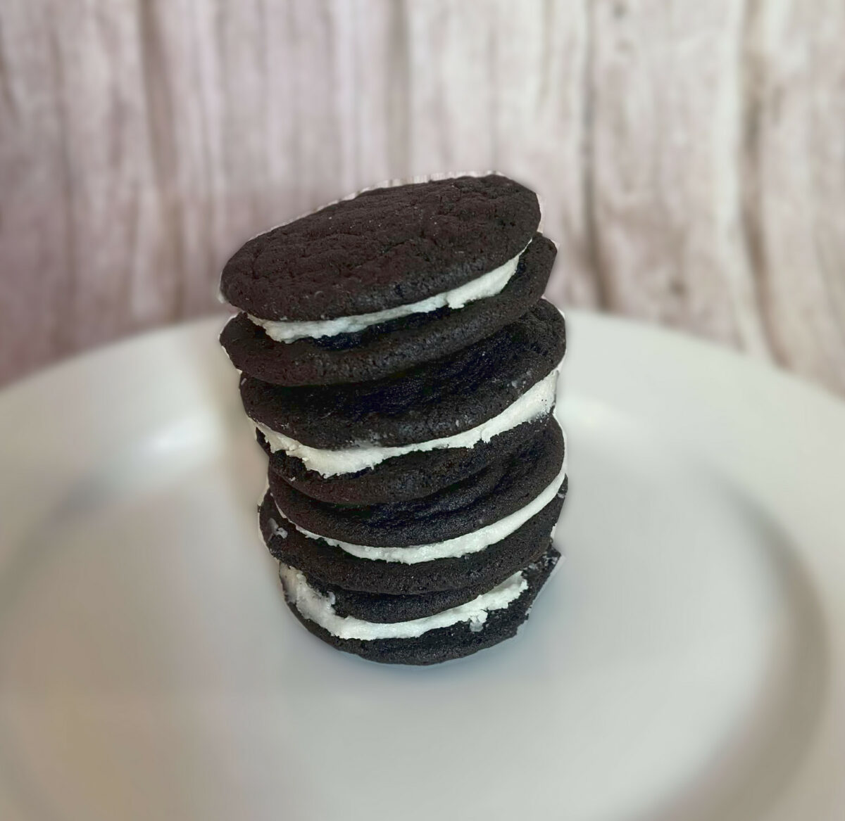 Homemade Soft Oreo Cookies - FlyPeachPie